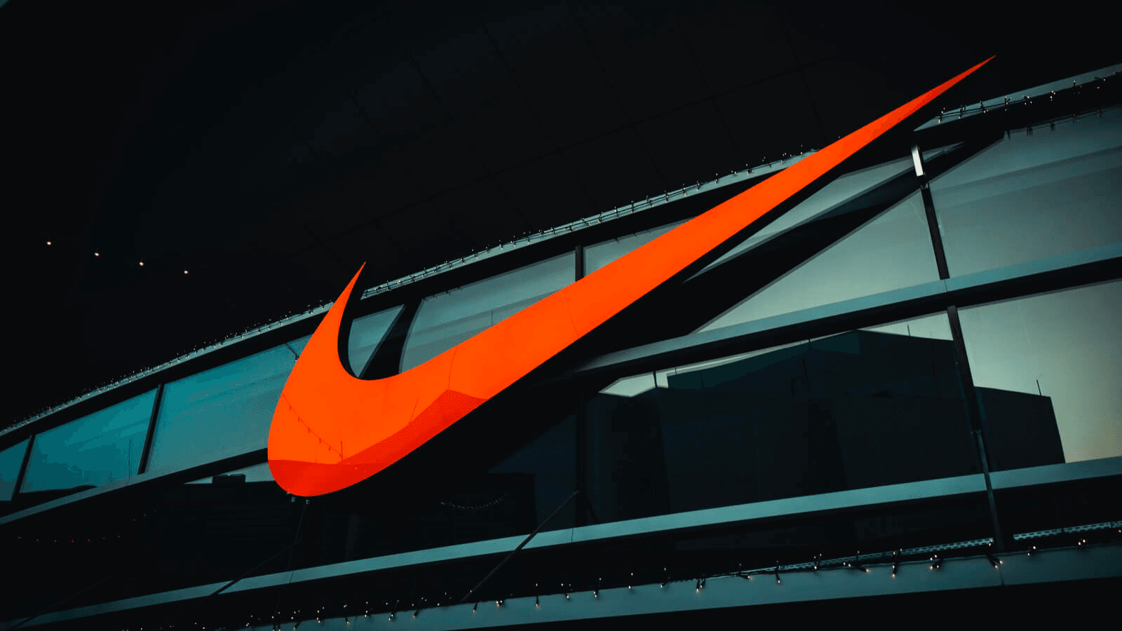 Nike Takes Legal Action Against Lululemon - TheSiteSupply